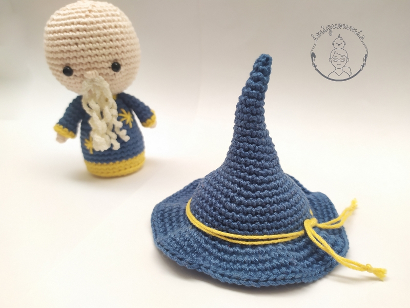 Little Big Wizard amigurumi pattern - Amigurumi.com
