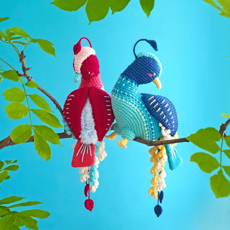 Sofia the Bird of Paradise amigurumi pattern - Amigurumi.com