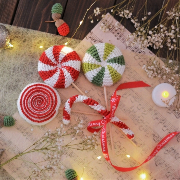 Four Christmas Candy Canes Amigurumi Pattern Amigurumi