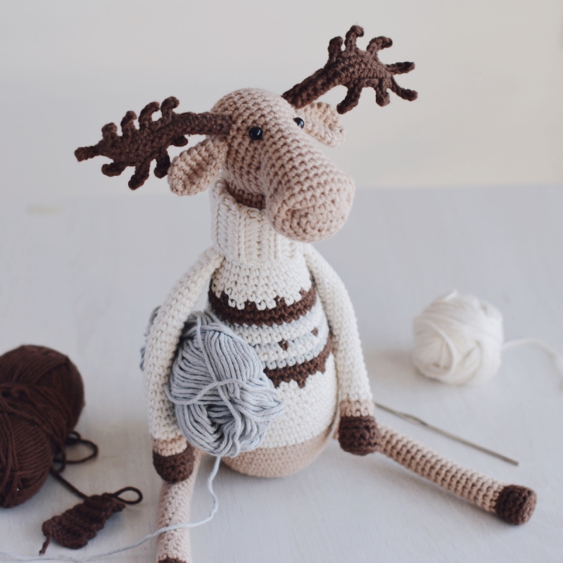 Richard the Moose amigurumi pattern - Amigurumi.com
