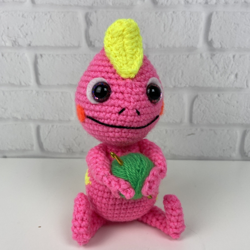 Chloe the Chameleon amigurumi pattern - Amigurumi.com