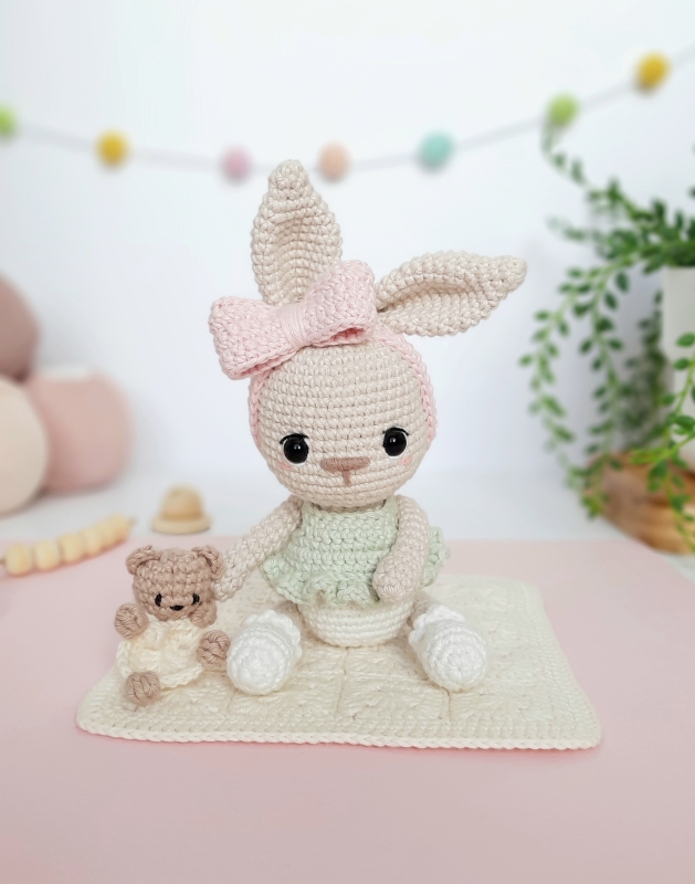 Baby Rosie Bunny Pattern amigurumi pattern - Amigurumi.com