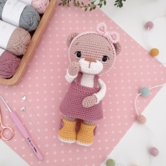 Tilly the Bear amigurumi pattern - Amigurumi.com