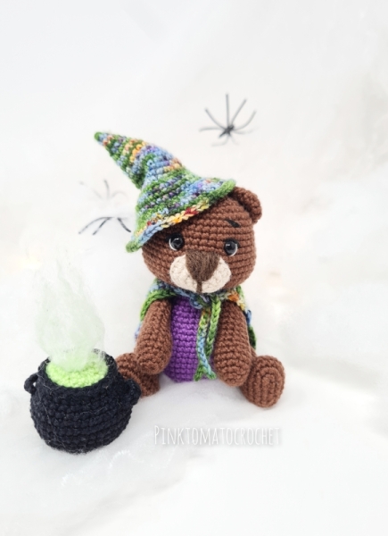 Sami the Wizard Bear amigurumi pattern - Amigurumi.com