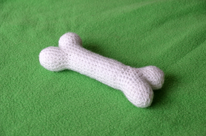 Dog Bone amigurumi pattern - Amigurumi.com