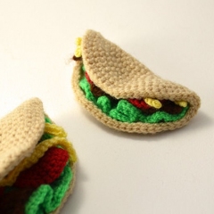 Large and Small Taco amigurumi pattern - Amigurumi.com