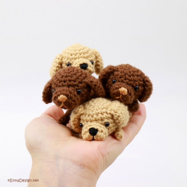 Palm-Sized Labrador Retriever Puppy amigurumi pattern - Amigurumi.com