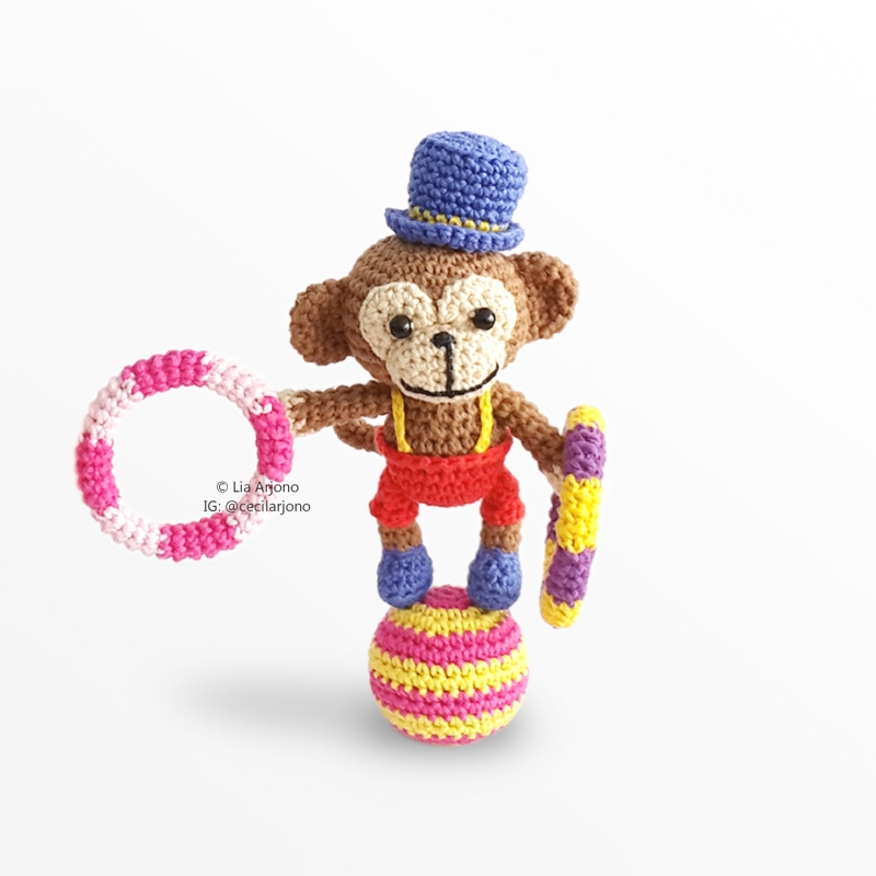 Lola the Little Elephant and Timi the Agile Monkey amigurumi pattern ...
