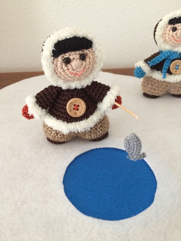 Inuit and Igloo amigurumi pattern - Amigurumi.com