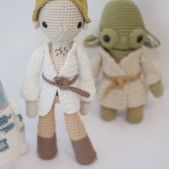 MASTER YODA amigurumi pattern - Amigurumi.com