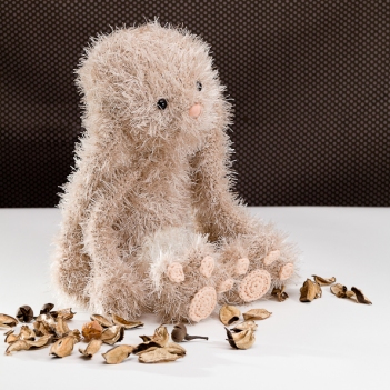 Fuzzy Bunny amigurumi pattern - Amigurumi.com