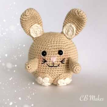 Mini Bunny amigurumi pattern - Amigurumi.com