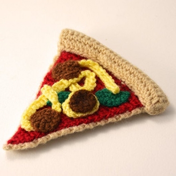 Pizza Slice amigurumi pattern - Amigurumi.com