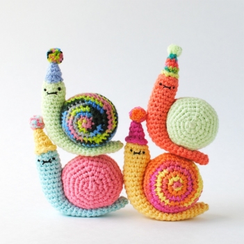 Party snail - Free amigurumi pattern